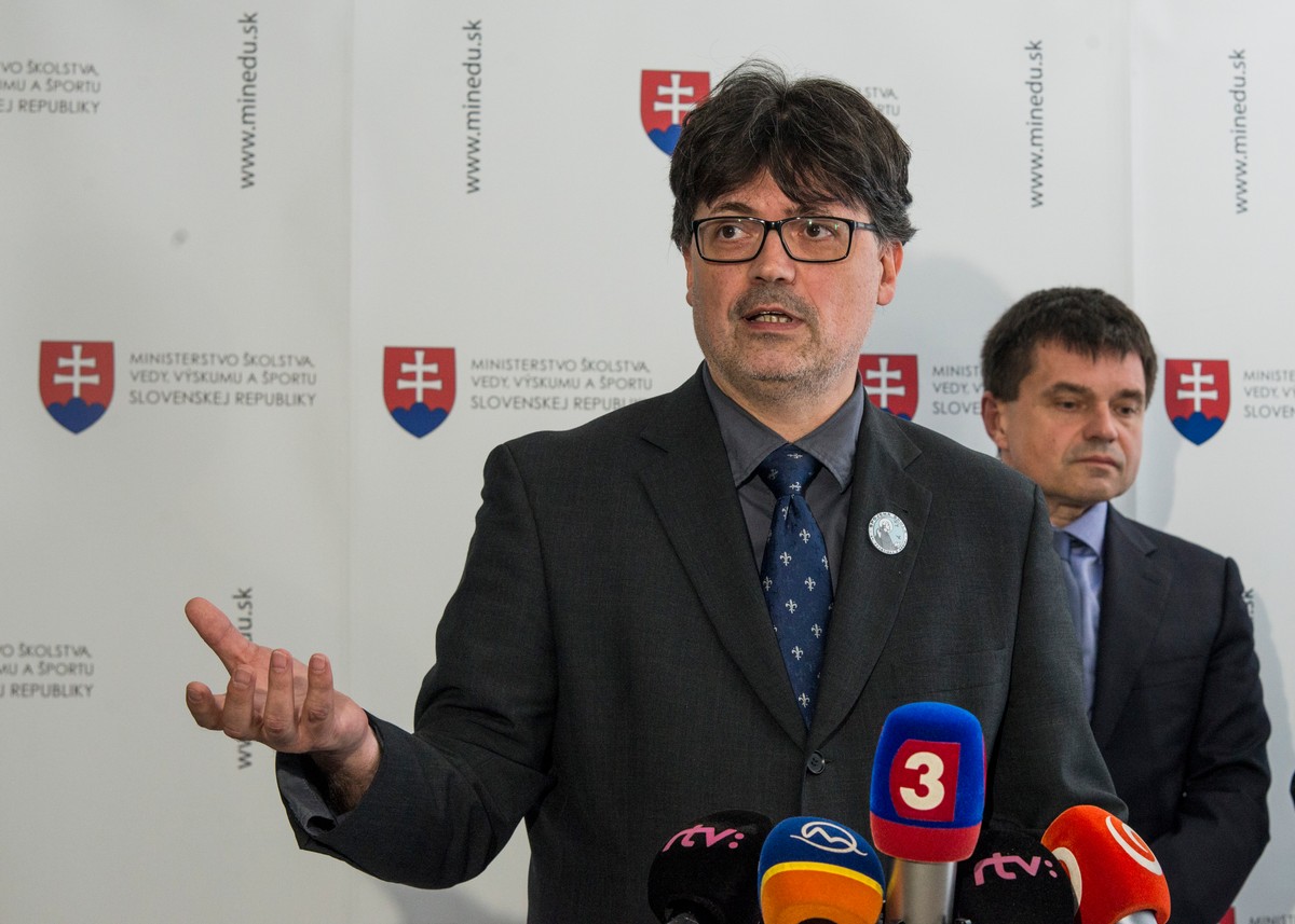 Kandidátom na ministra školstva je Ján Horecký. Heger ho ponúkol ...