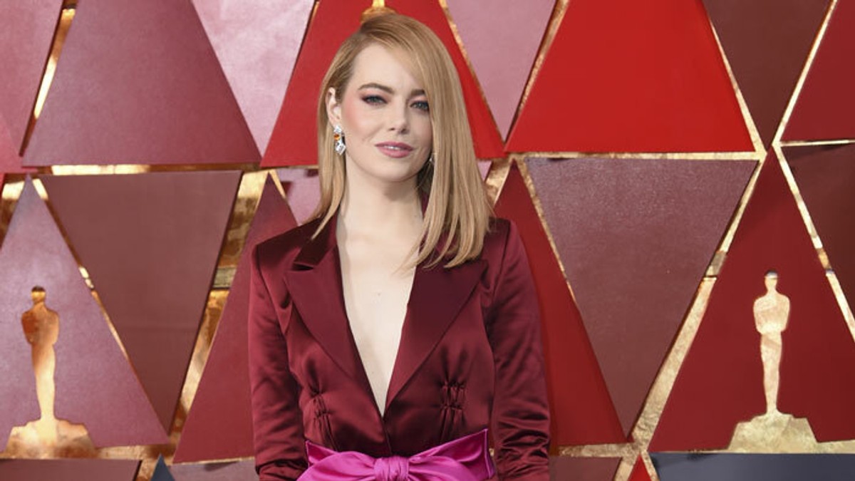 Emma Stone urobila krok vedľa. Na Oscarov prišla v nohaviciach ...