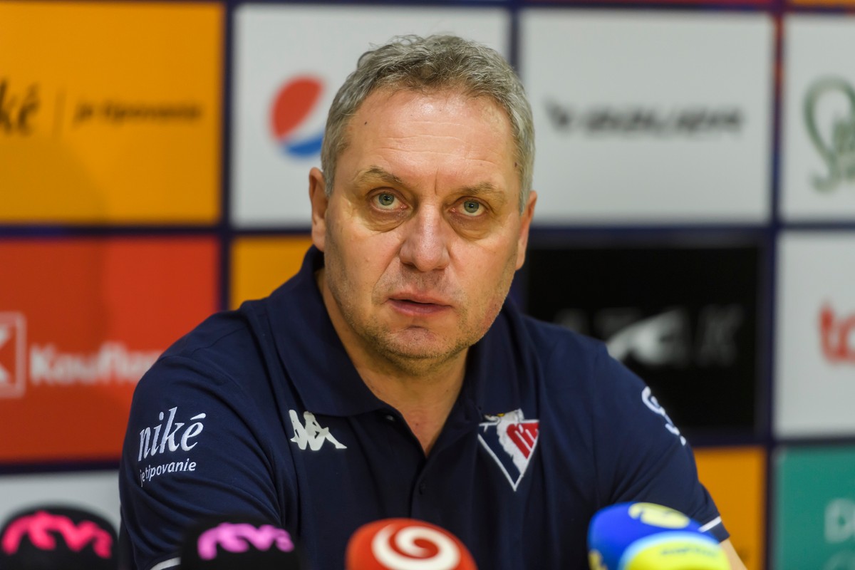 Tréner Slovana sa vyjadril k možnému príchodu Haláka. V bránkovisku má ...