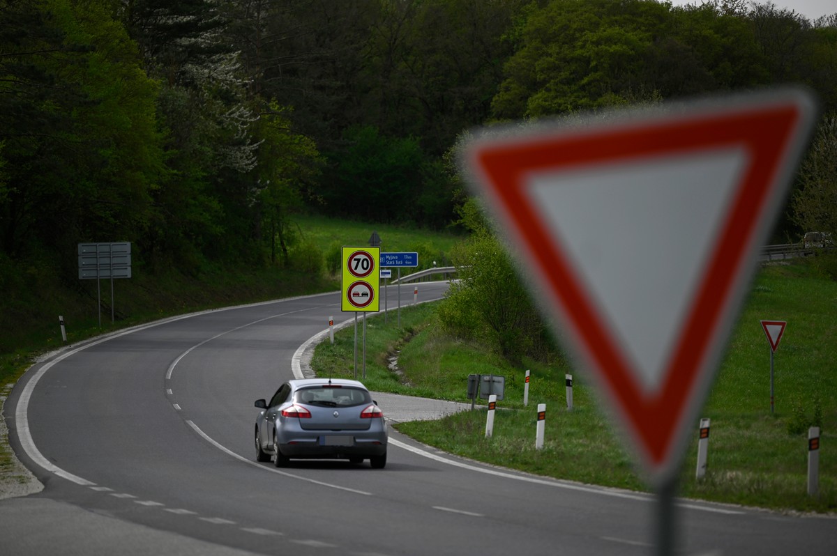 Uzavretá cesta II/581 medzi Starou Turou a Lubinou | TVNOVINY.sk