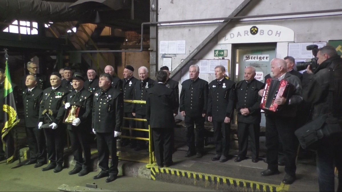 Vyťažili poslednú tonu uhlia na Slovensku. Baníci sú na svoju prácu ...