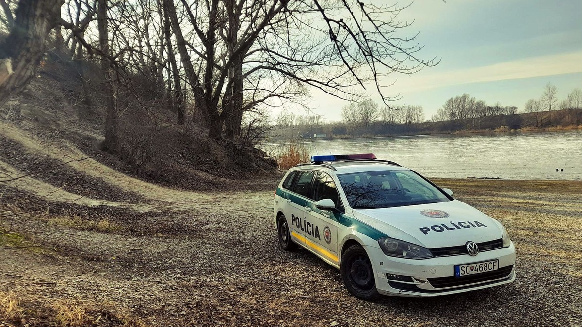 Polícia našla 16-ročné dievča z Bratislavy, ktoré bolo nezvestné ...