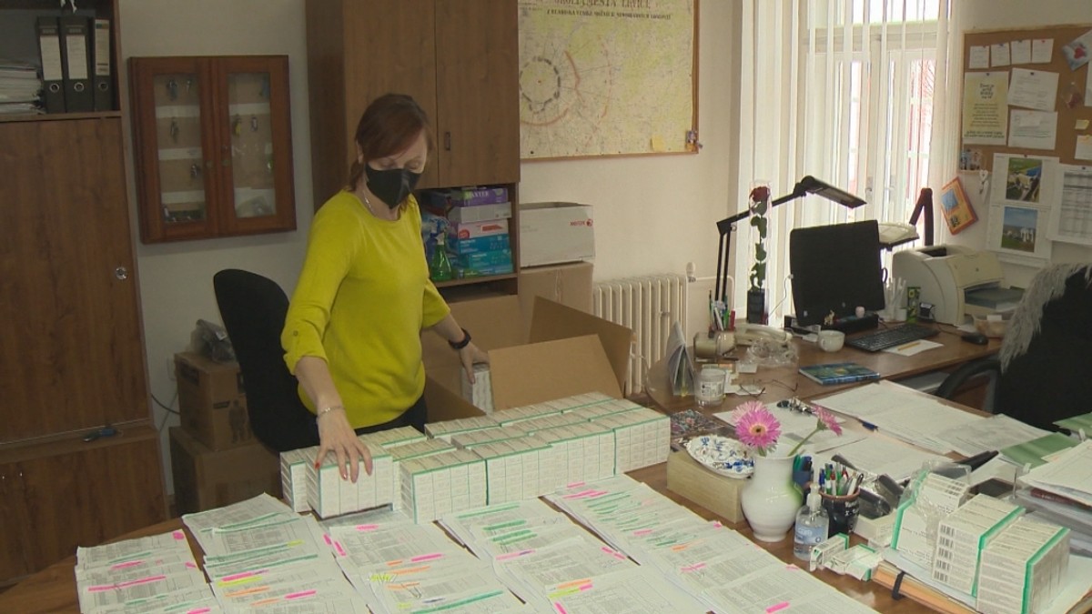 Jódové tabletky sú beznádejne vypredané. Ľudia v okolí našich atómových ...