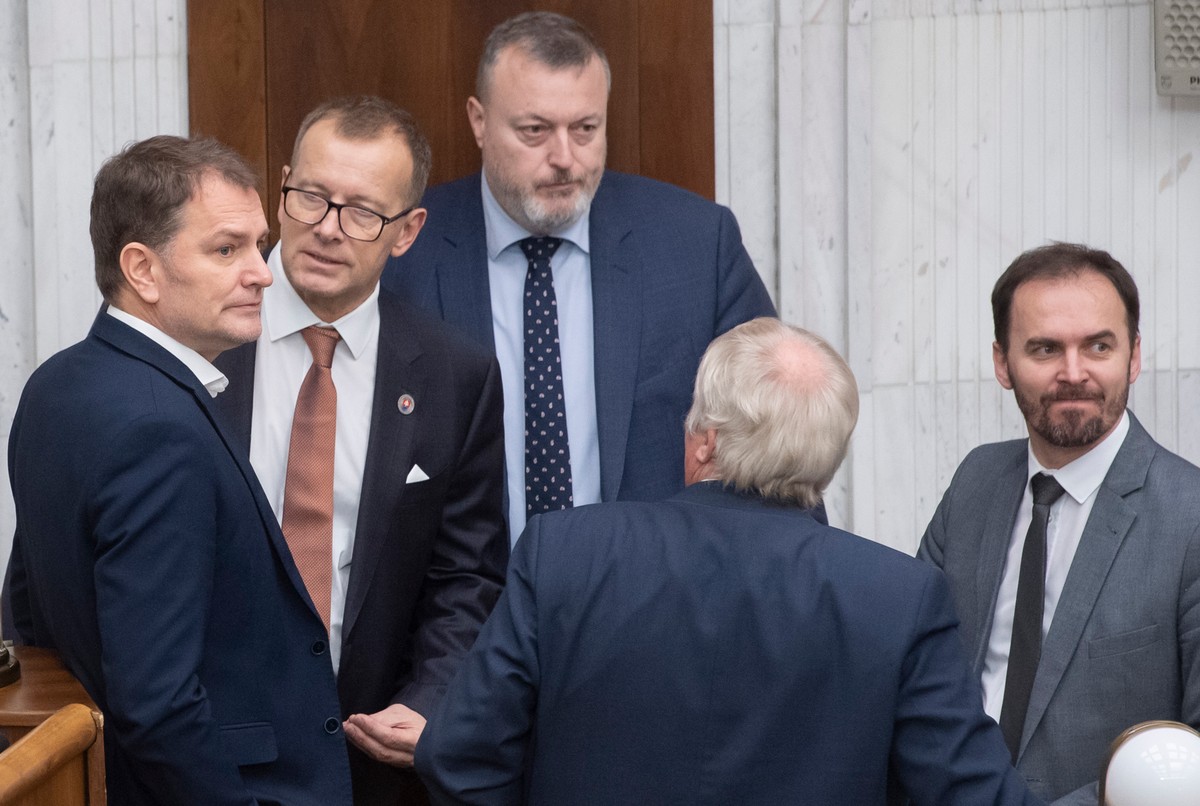 Očakáva sa špinavá a hnusná kampaň. Čo čaká Slovensko do dňa ...