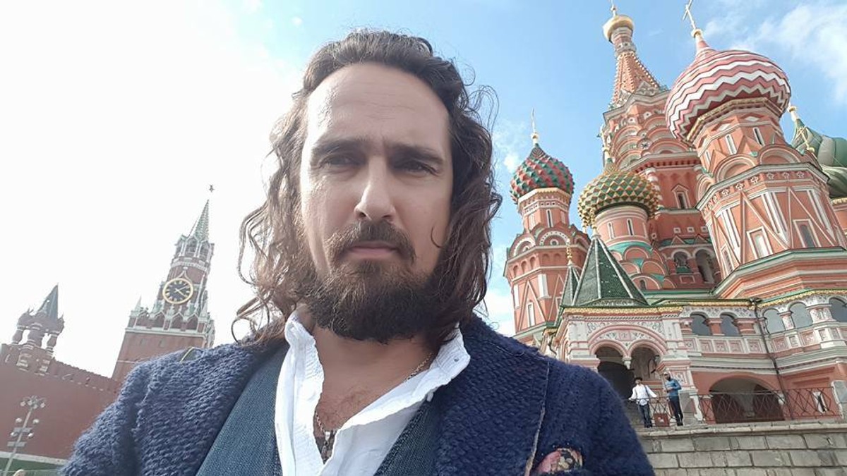 U konšpirátora Tibora Rostása prebieha domová prehliadka | TVNOVINY.sk