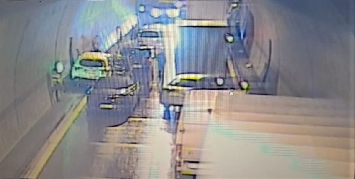 VIDEO: Tunel Sitina sprejazdnili, kolóny sa pomaly rozbiehajú | TVNOVINY.sk