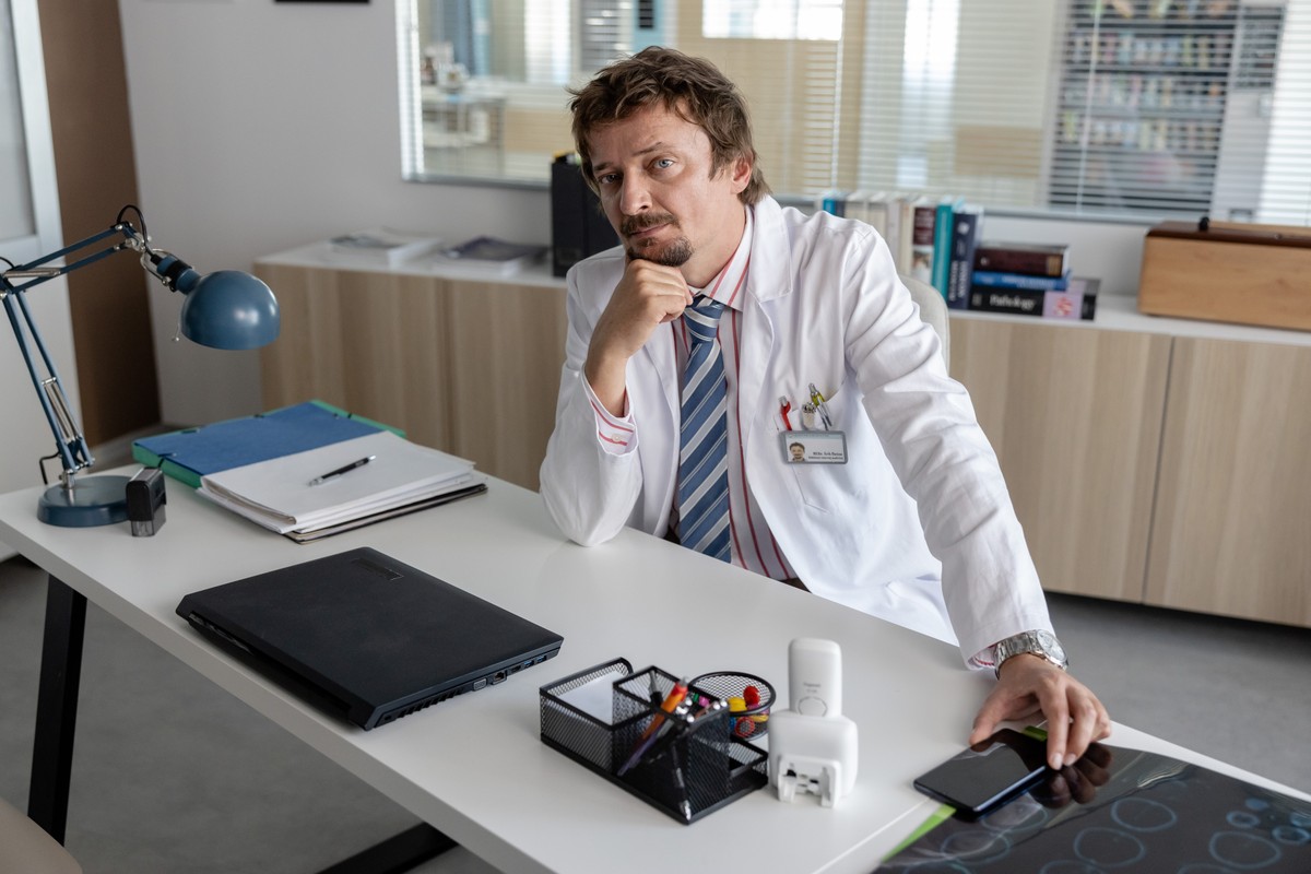 Zábavný Ďuro Brmbalík aj vážny Erik Hatina. Dano Heriban vynikal v ...