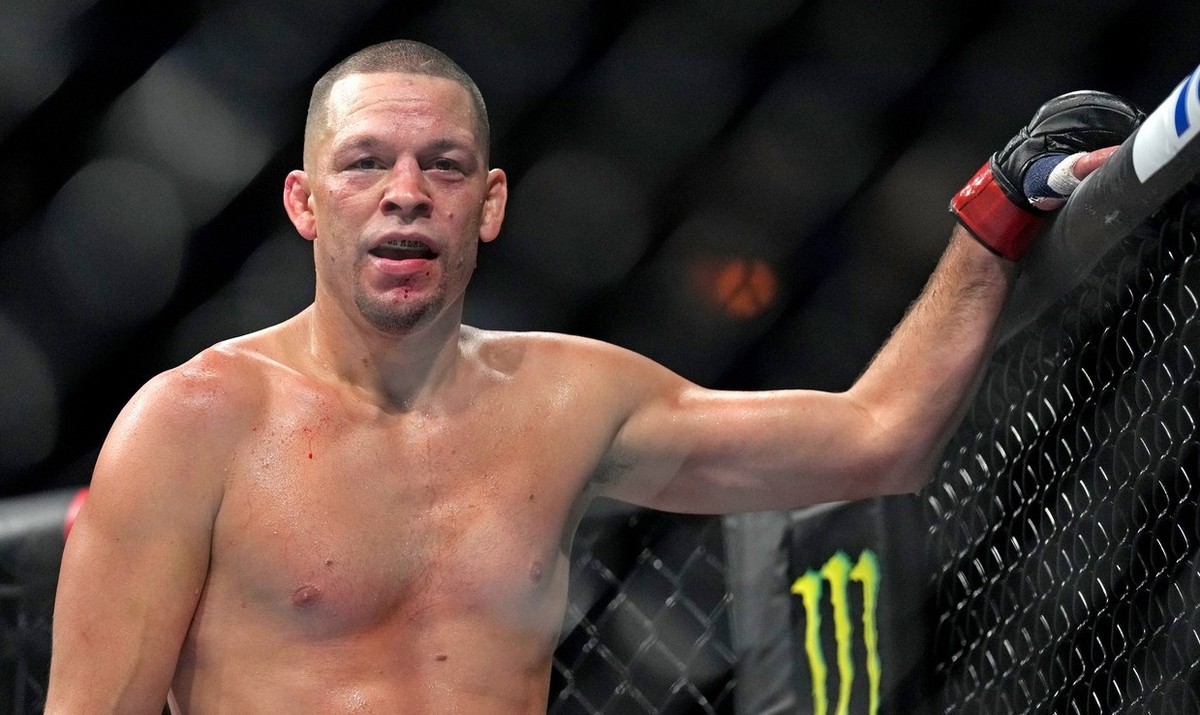 VIDEO: Legendárny bojovník UFC potvrdil povesť búrliváka. Odvážlivec ...