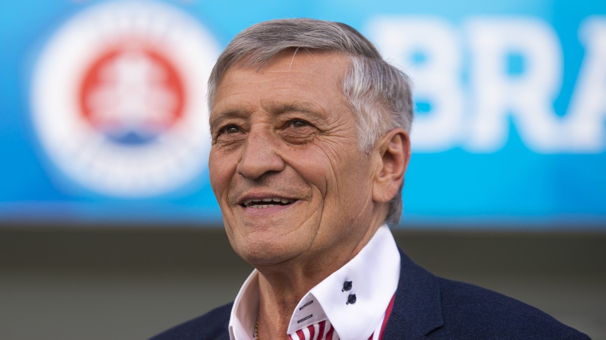 Porazil Rusov a musel ísť dohola, mal byť trénerom Slovenska. Na obed to so zväzom dohodli ...