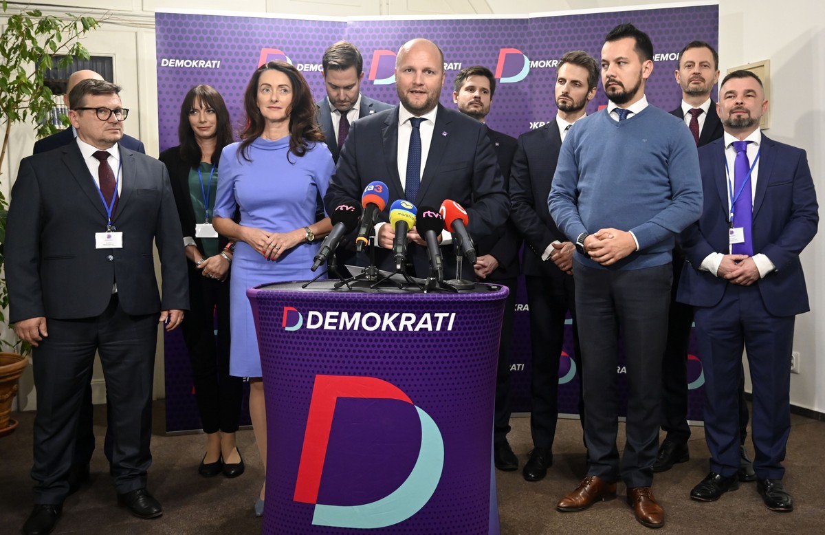 Demokrati sa majú na novembrovom sneme oficiálne zlúčiť so Šancou ...