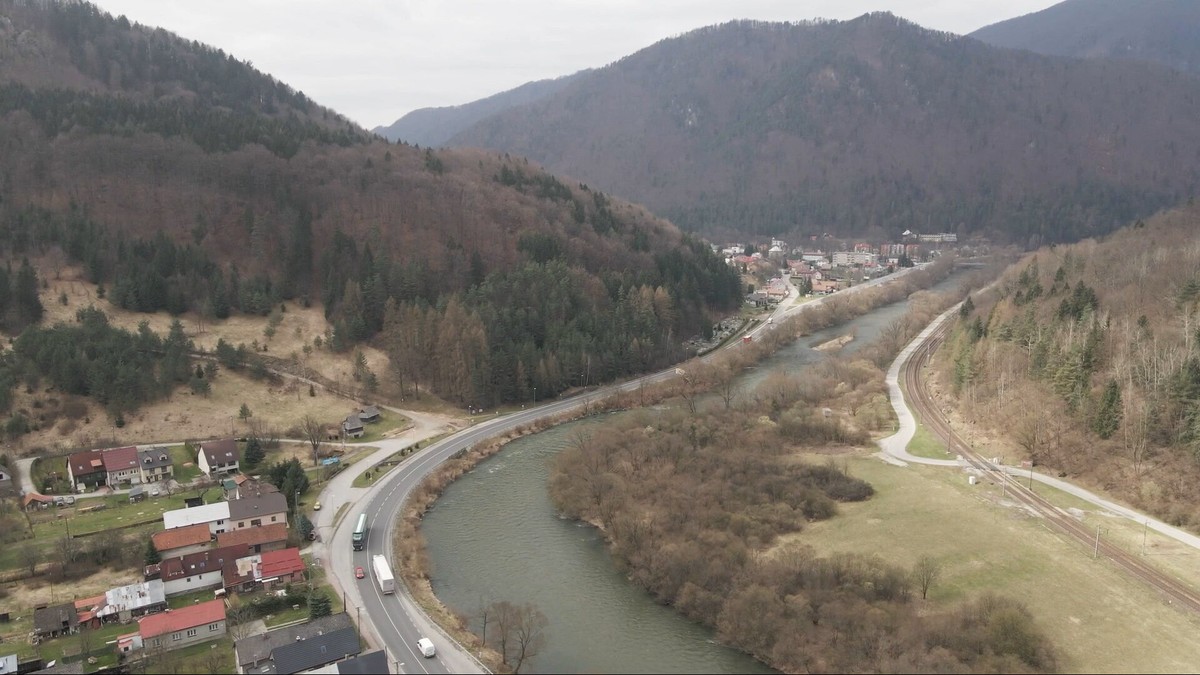 Úsek diaľnice D1 Turany - Hubová má ísť cez tunel. Niektoré obce sa ...